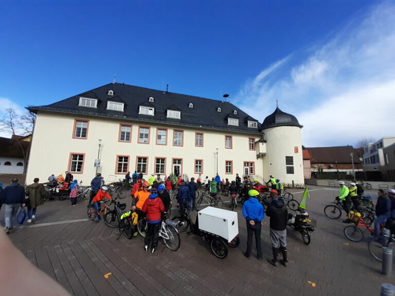 Samstag, 24. Juni – Treffpunkt 11 Uhr am Landratsamt / Kreishaus in ...